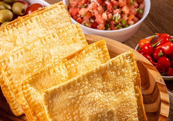 Confira onde comer o melhor pastel em Salvador neste fim de semana