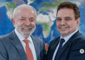 Lula anuncia advogado da Petrobras como novo ministro da Justiça